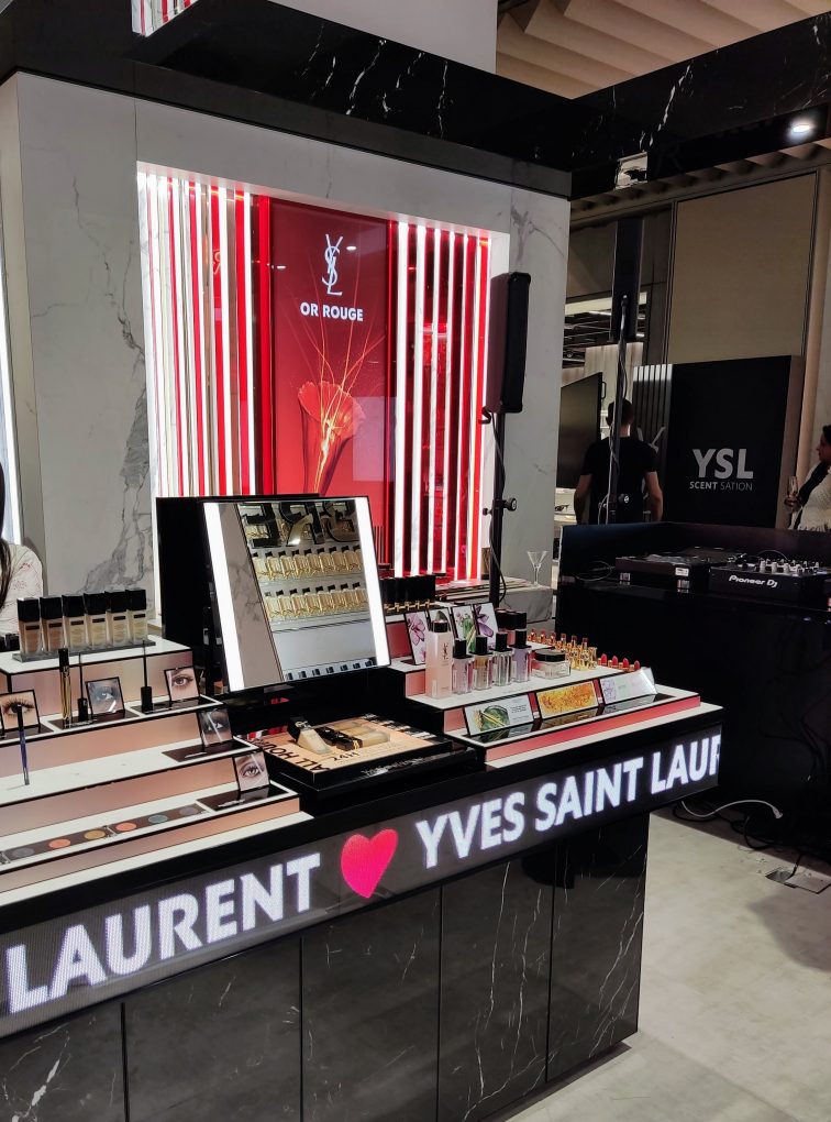 YSL Beauty mit neuem Counter im KaDeWe – MITTE bitte! Berlin mittendrin